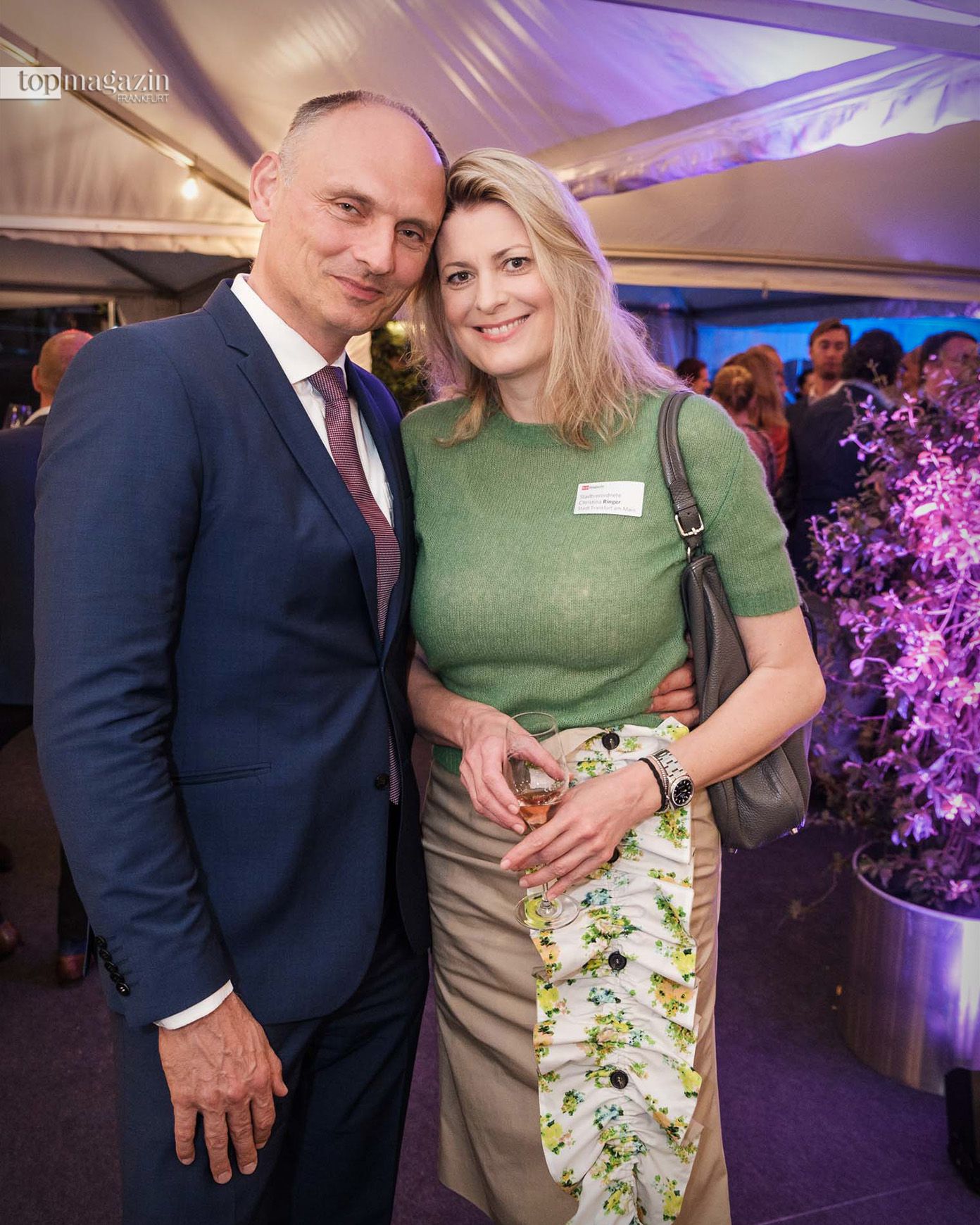 Top Lounge in der Frankfurter Botschaft: Business, Beach & BBQ